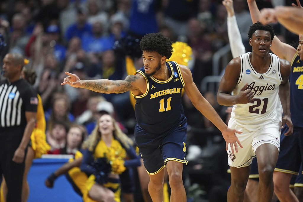 Roddy Gayle’s second-half surge leads Michigan past Texas A&M 91-79 in ...